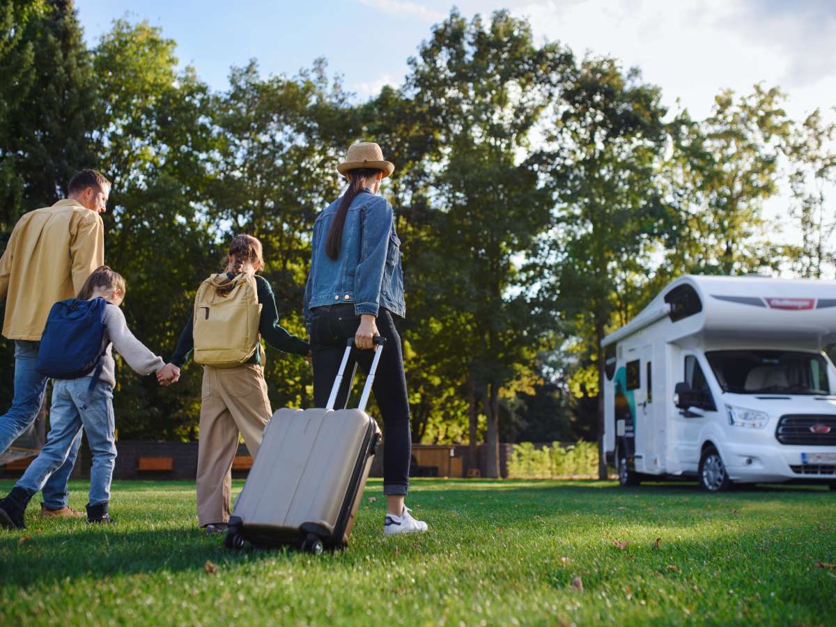 Top 10 RVs for family travel and their features - Bizcaf.ca - Simplify ...
